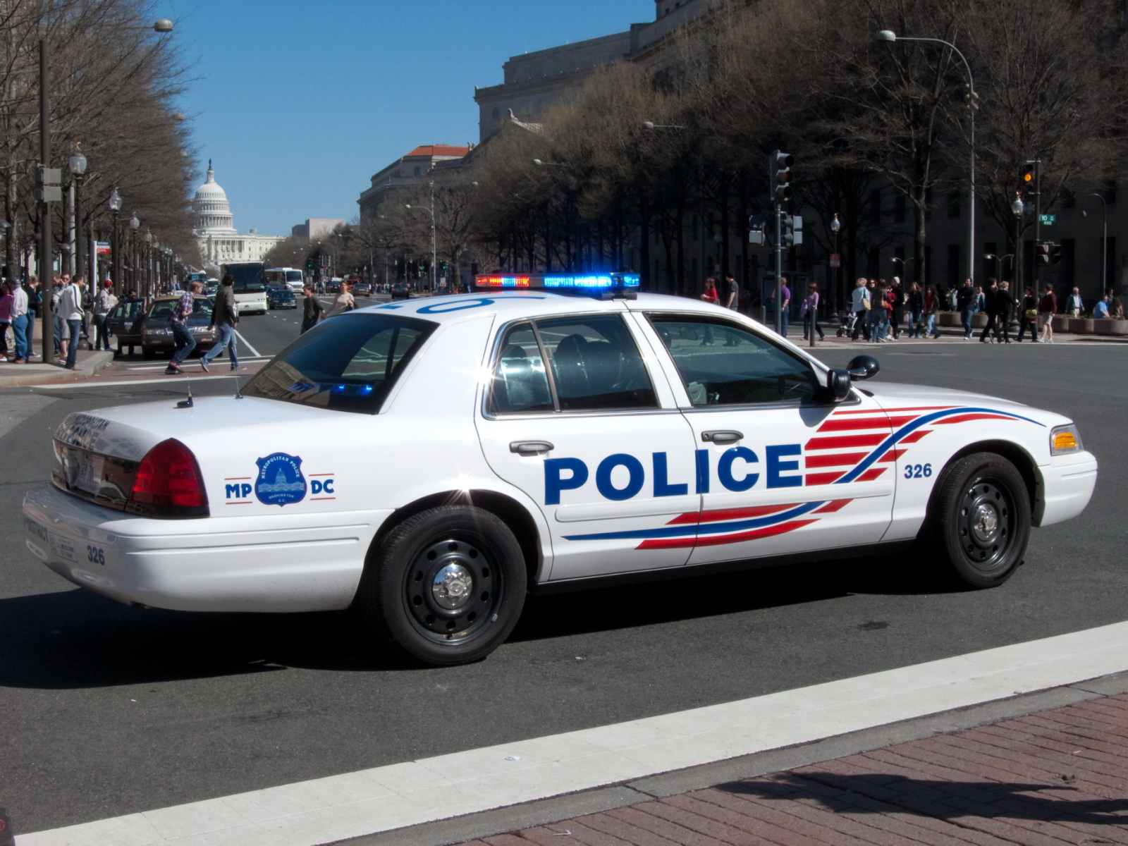 D C Police Officers Evaluate Their Relationship With The Community